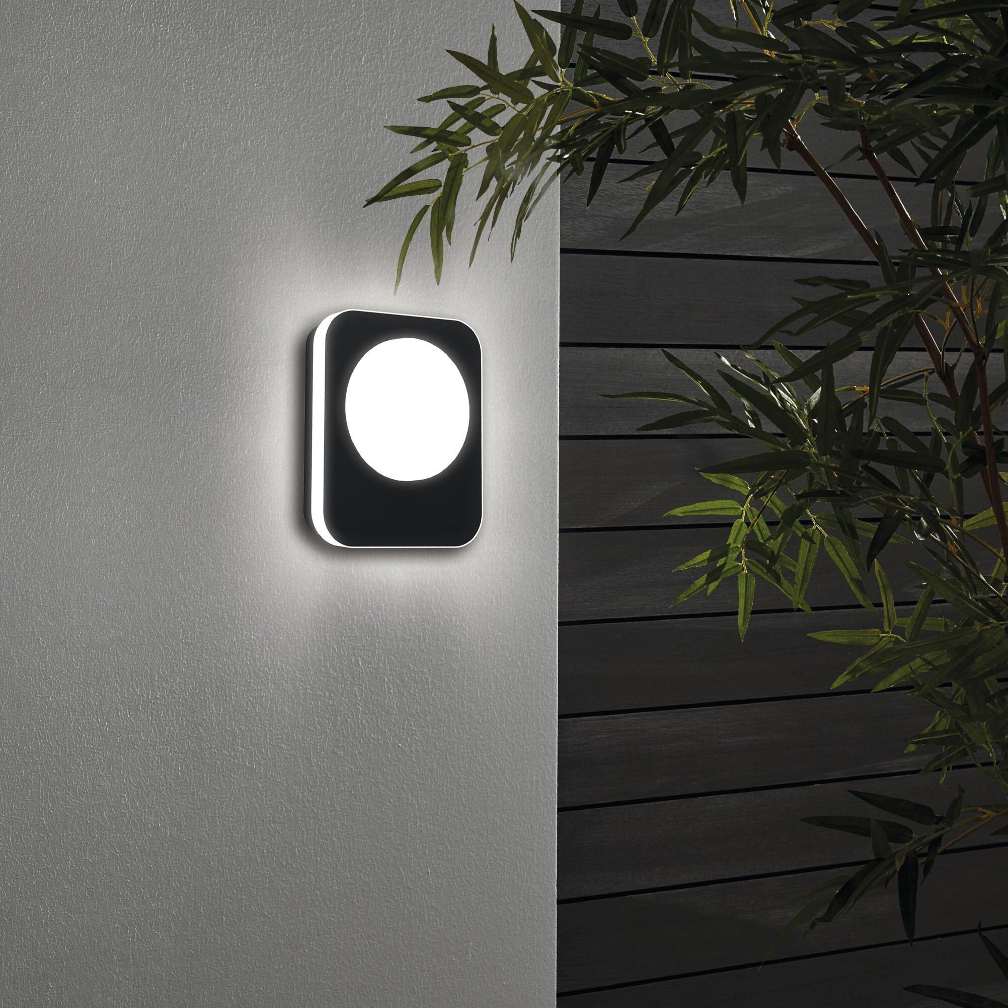 Applique Madriz LED in alluminio, nero, 3.6W 740LM IP44 EGLO | Leroy Merlin