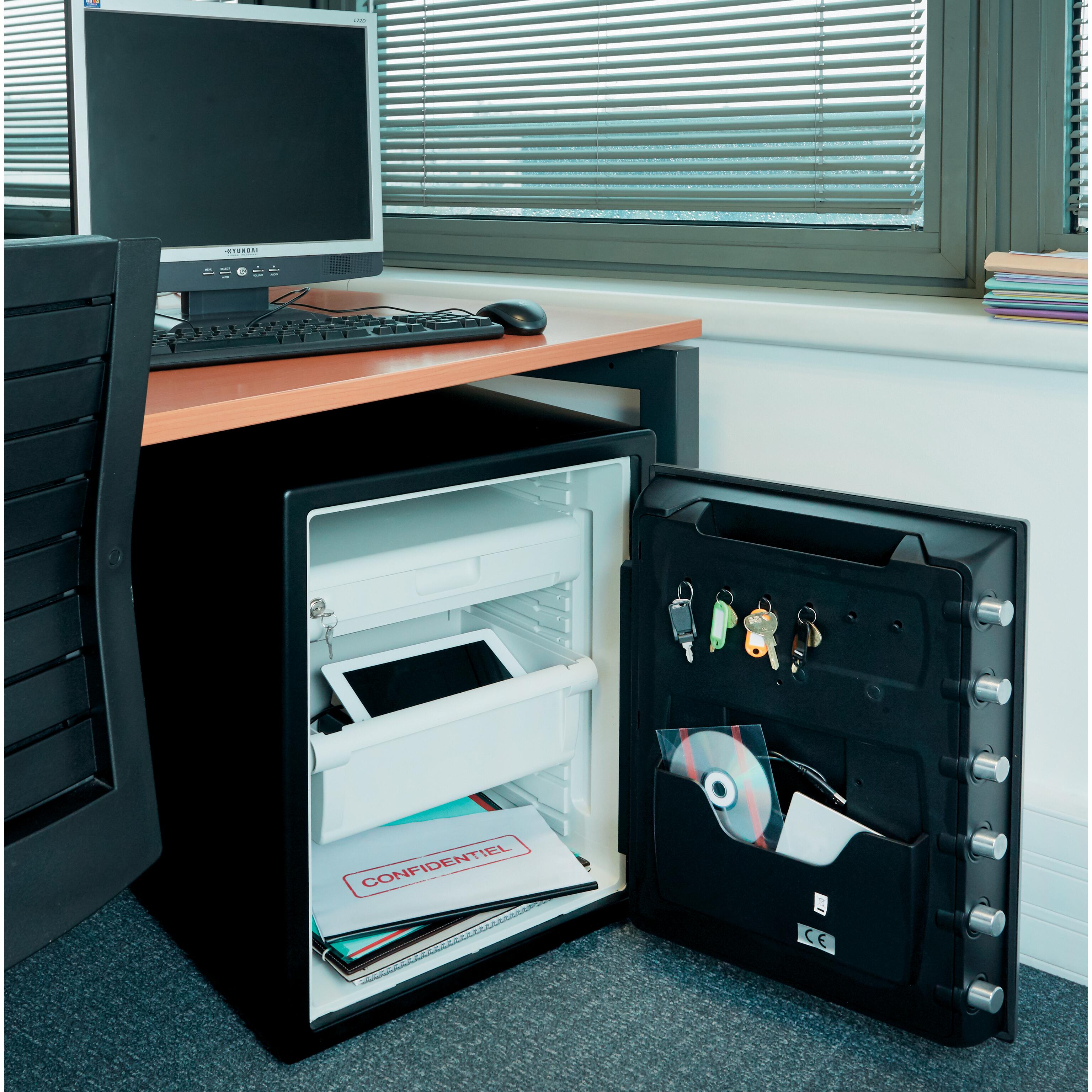 Cassaforte con codice elettronico MASTER LOCK LFW205FYC d'appoggio L 47 ...