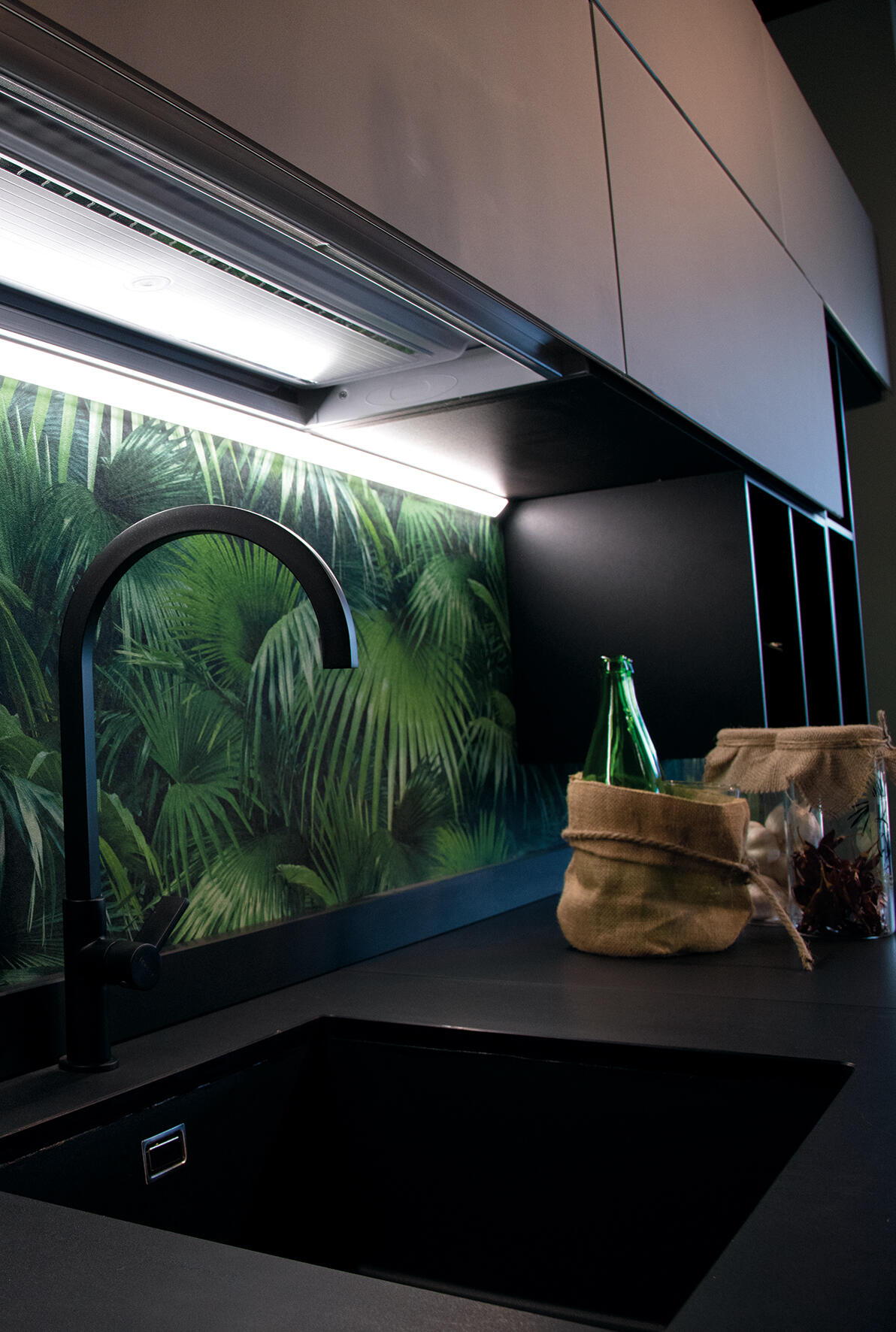 Sottopensile LED per cucina Led Unix, luce bianco naturale, 55 cm, 1 x ...